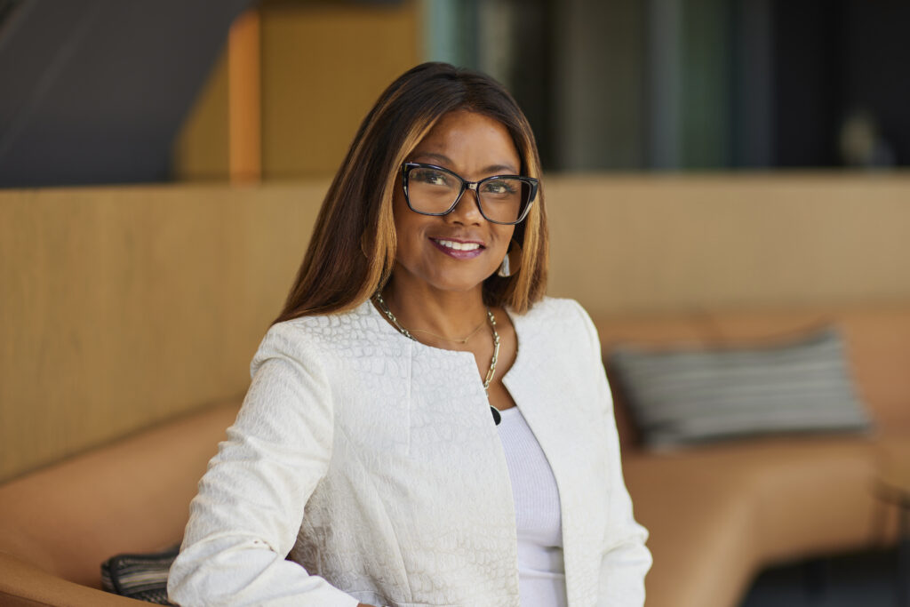 Mona Golden-Brown - Hello, Harmony!